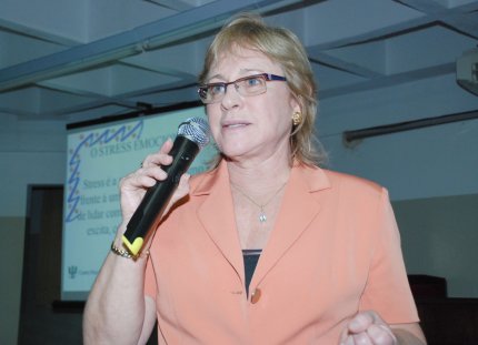 Marilda Lipp fala sobre controle do stress diário - Unoeste